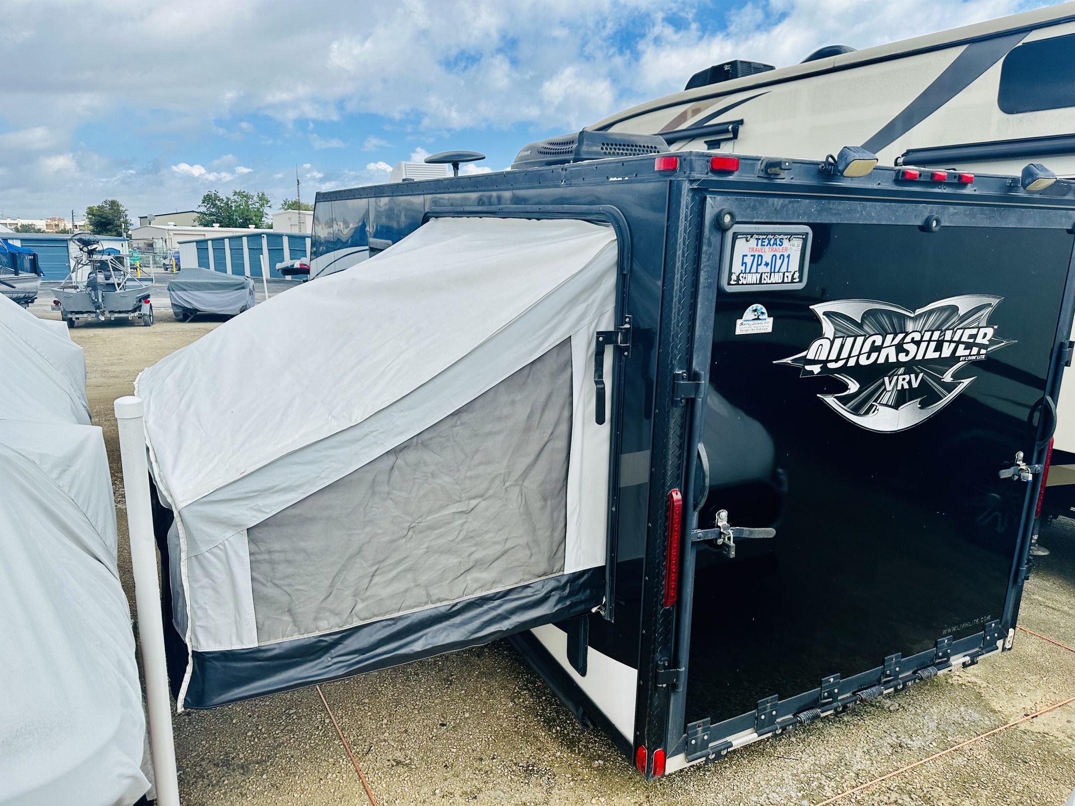 2015 Livin Lite Quicksilver VRV 7X20 - National Vehicle