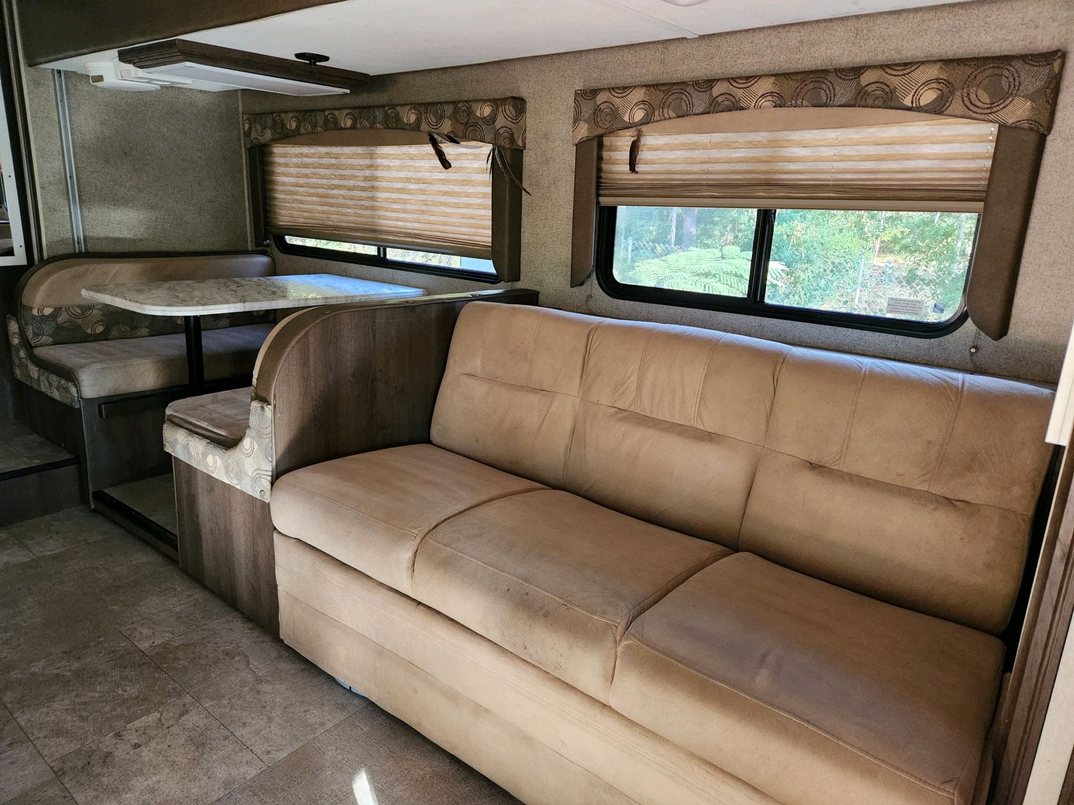 2018 Coachmen Freelander 28BH - National Vehicle