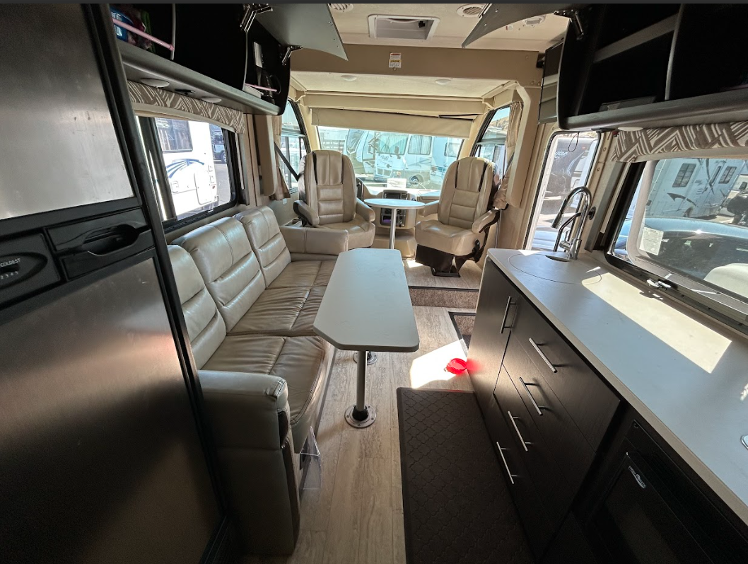 2018 Thor Motor Coach Axis 25.3 - National Vehicle