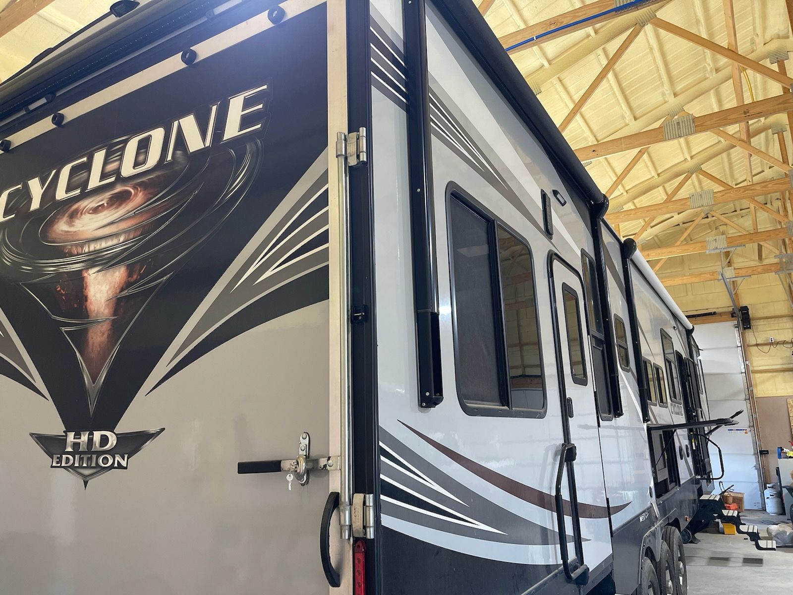 2018 Heartland Cyclone 4115 - National Vehicle