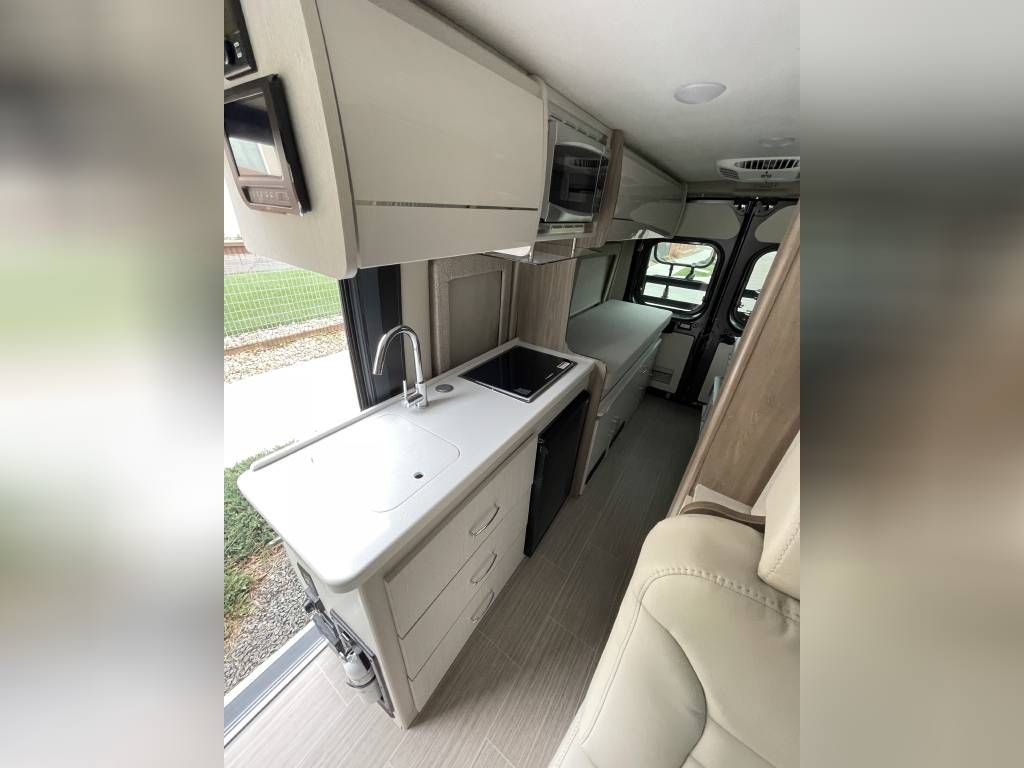 2022 Thor Motor Coach Tellaro 20AT - National Vehicle