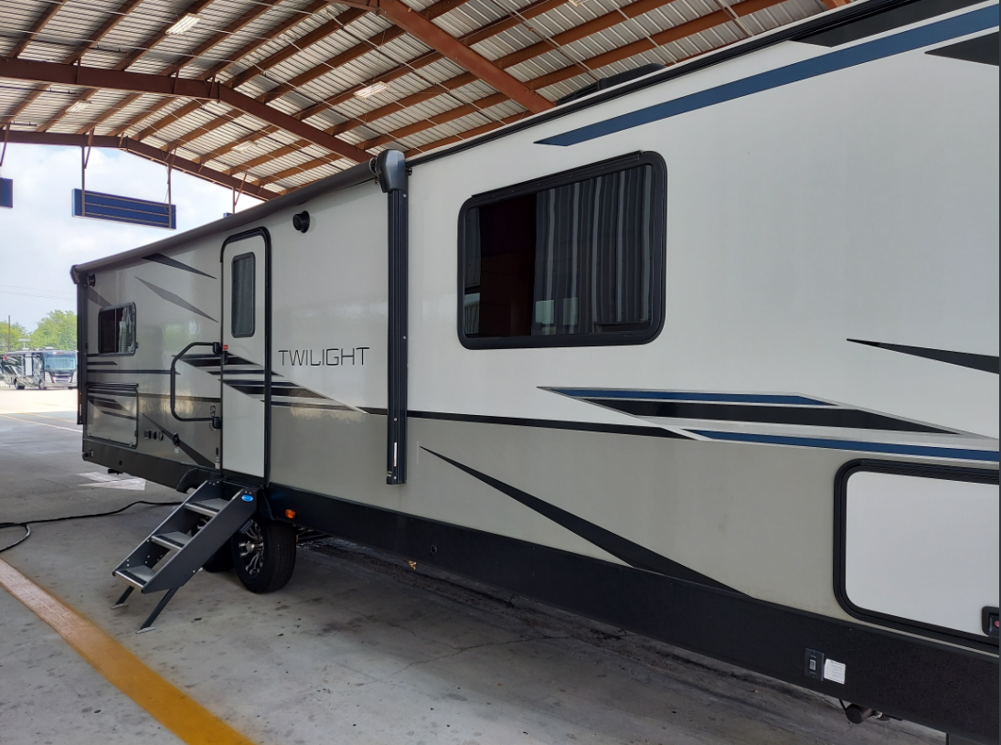 2022 Cruiser RV Twilight Signature 3100 - National Vehicle