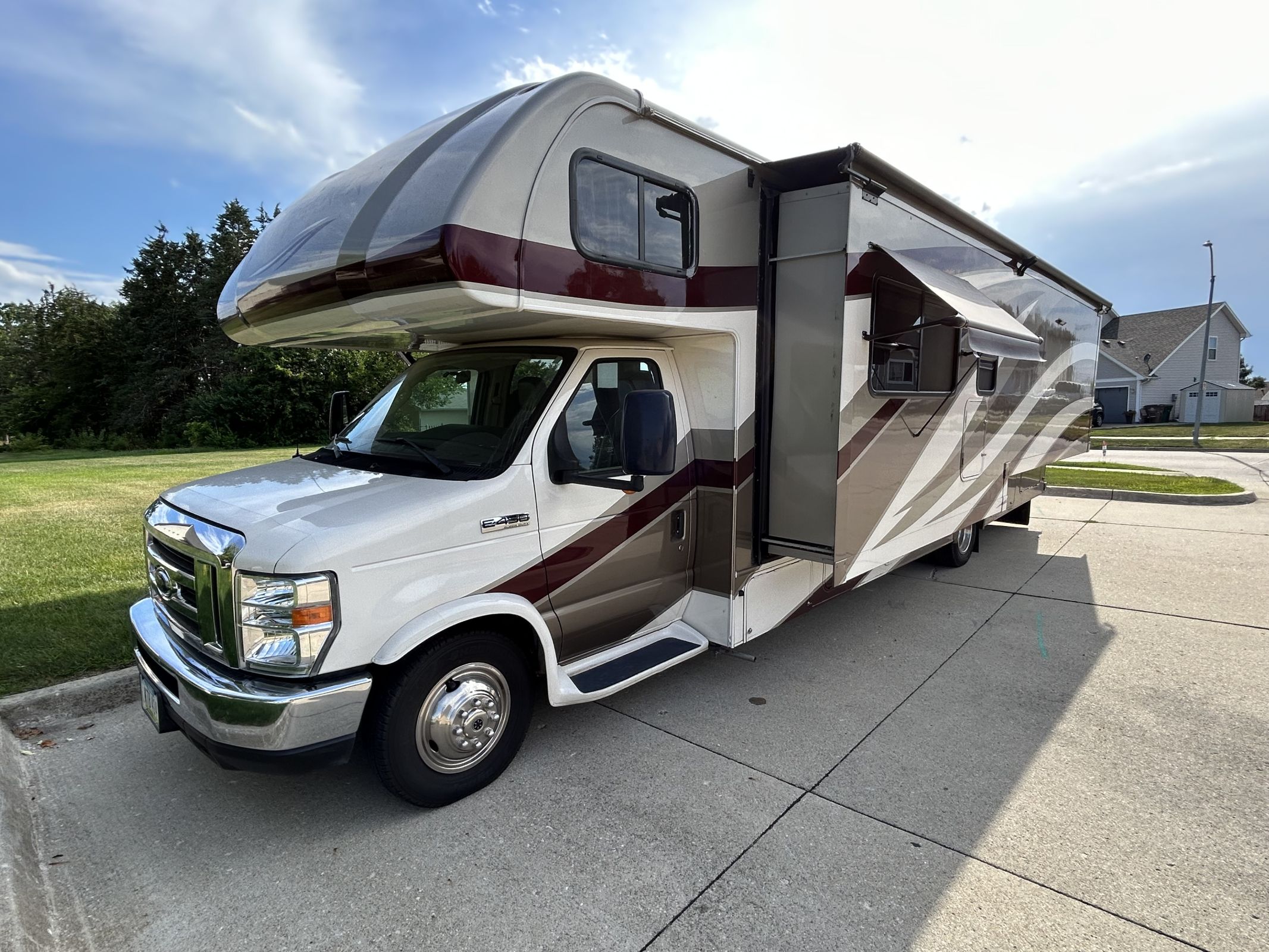 2018 Forest River Sunseeker 3050S - National Vehicle