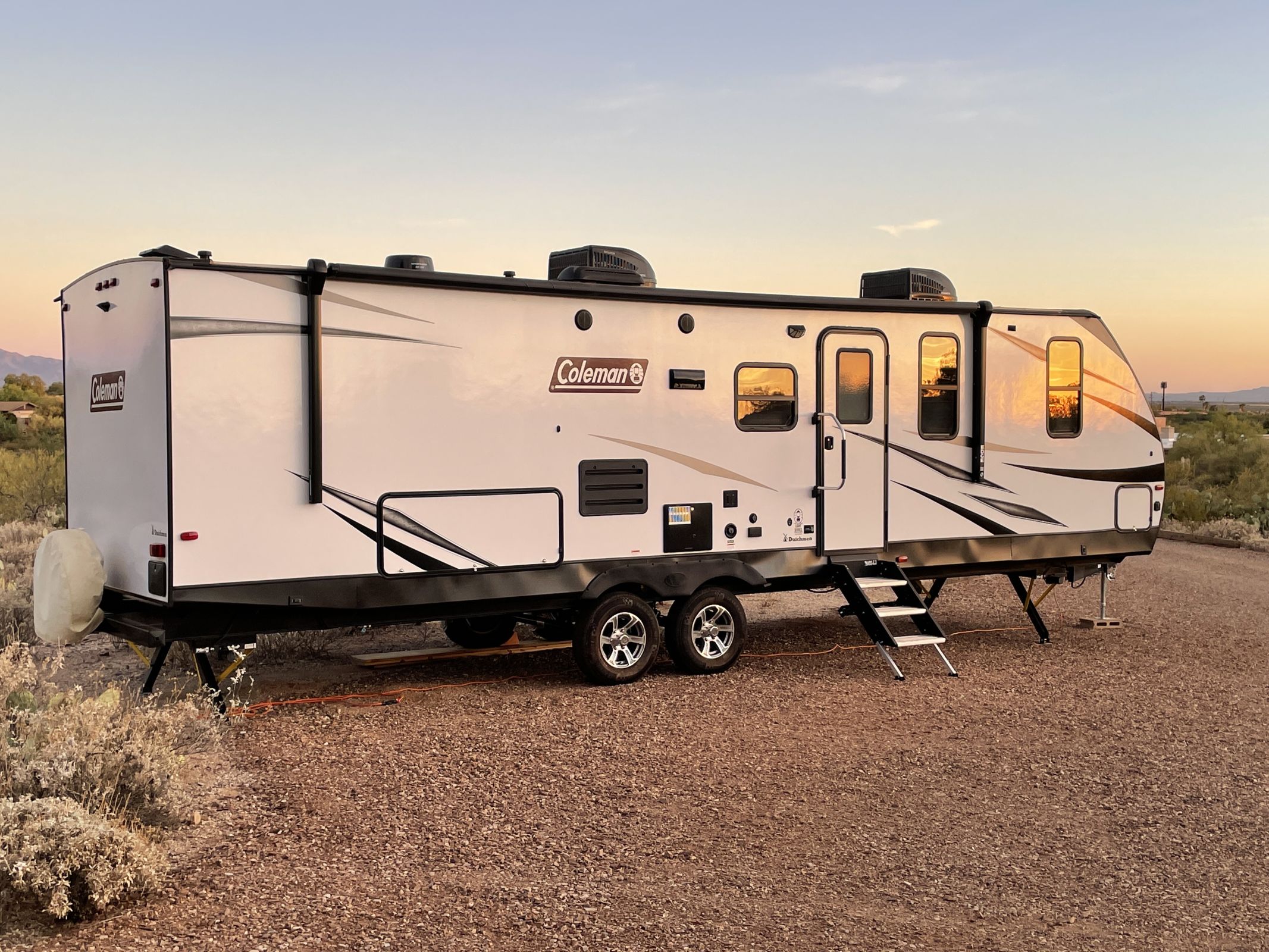 2021 Dutchmen Coleman Light 3055BS - National Vehicle